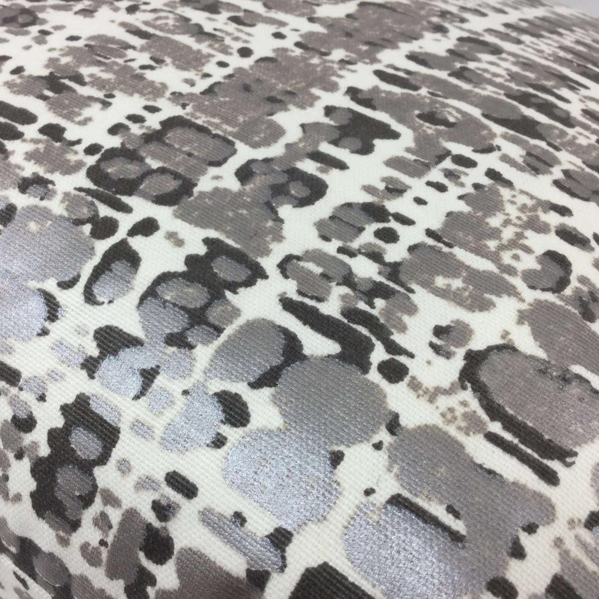 Metallic Silver Gray Cream Paint Splatter Abstract Pillow Cover – Aloriam