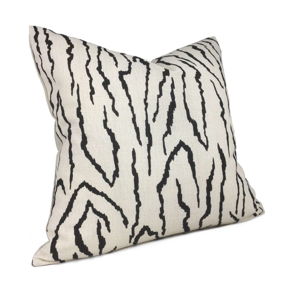 Pingvellir Onyx & Cream Abstract Linear Pillow Cover – Aloriam